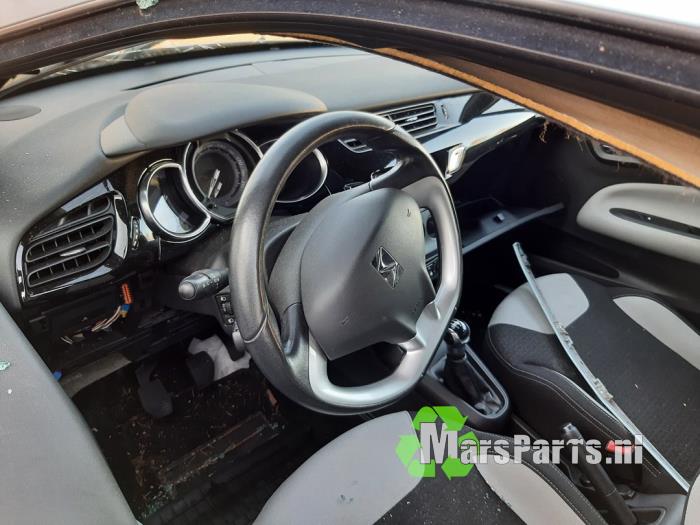 Citroen DS3 1.4 16V VTi Salvage vehicle (2010, White)