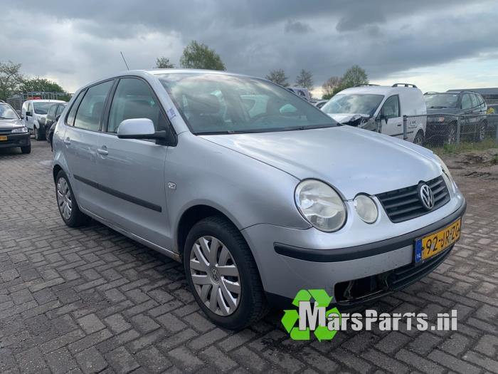 Volkswagen Polo IV 1.4 16V Salvage vehicle (2002, Gray)
