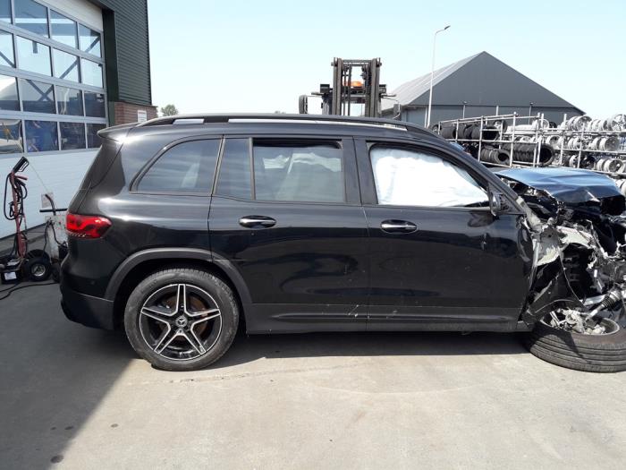 Mercedes GLB 1.3 GLB-200 Turbo 16V Salvage vehicle (2023, Black)
