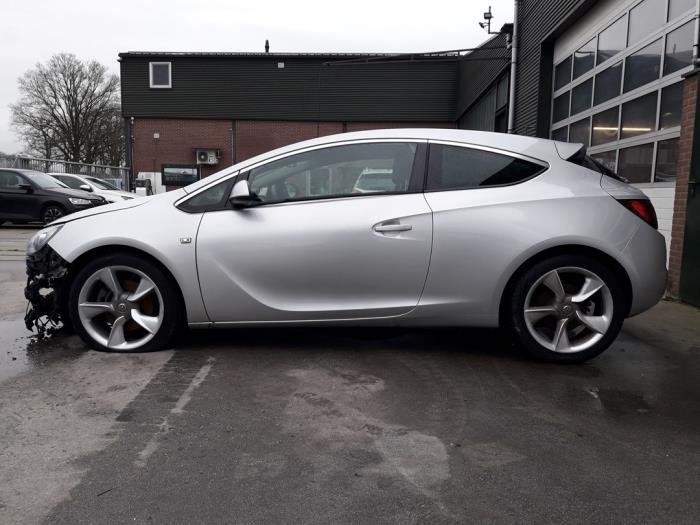 Opel Astra J GTC 1.4 Turbo 16V ecoFLEX 140 Salvage vehicle (2013, Gray)