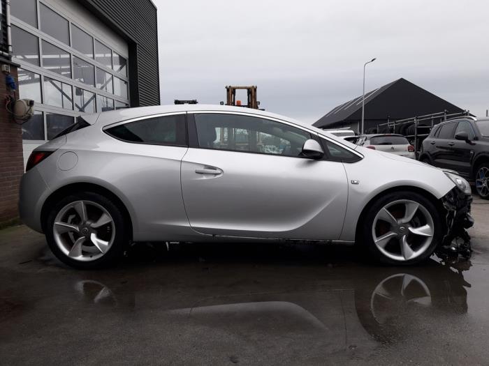 Opel Astra J GTC 1.4 Turbo 16V ecoFLEX 140 Salvage vehicle (2013, Gray)