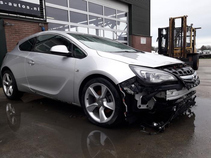 Opel Astra J GTC 1.4 Turbo 16V ecoFLEX 140 Salvage vehicle (2013, Gray)