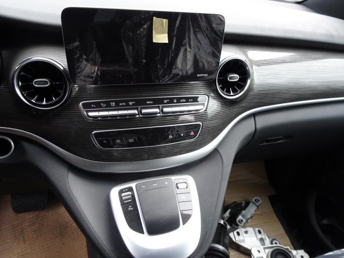 Mercedes EQV EQV 300 Salvage vehicle (2021, Gray)