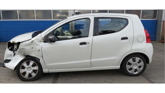 Suzuki Alto 1.0 12V Salvage vehicle (2010, Metallic, White)