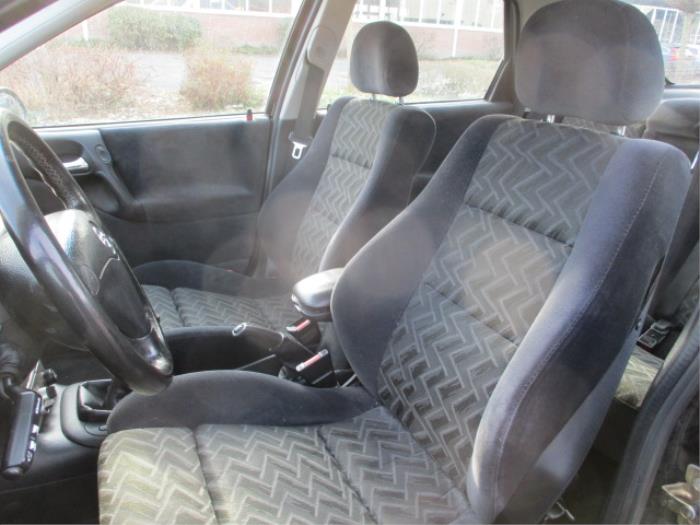 Opel Vectra B 2.0 16V Ecotec Salvage vehicle (1999, Black)