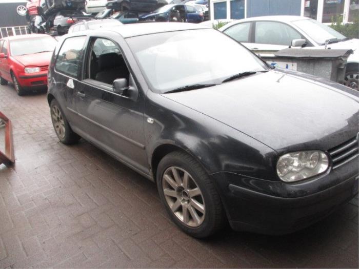 Volkswagen Golf IV 1.4 16V Salvage vehicle (2000, Black)