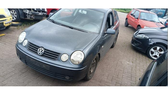 Volkswagen Polo IV 1.4 16V Salvage vehicle (2002, Blue)