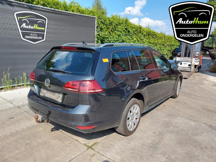 Volkswagen Golf VII Variant 2.0 GTD 16V Épave (2015, Foncé, Gris)