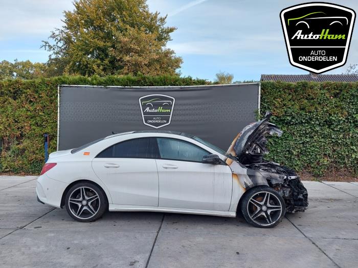 Mercedes CLA 1.6 CLA-180 16V Salvage vehicle (2013, White)