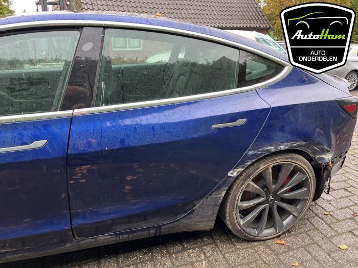 Tesla Model 3 EV AWD Salvage vehicle (2020) AutoHam