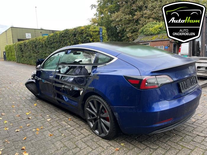 Tesla Model 3 EV AWD Salvage vehicle (2020) AutoHam