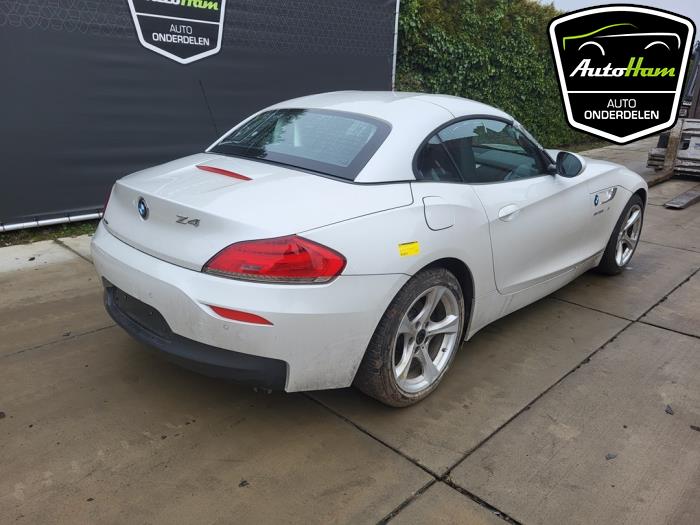 BMW Z4 Roadster sDrive 20i 2.0 16V Salvage vehicle (2016, White)