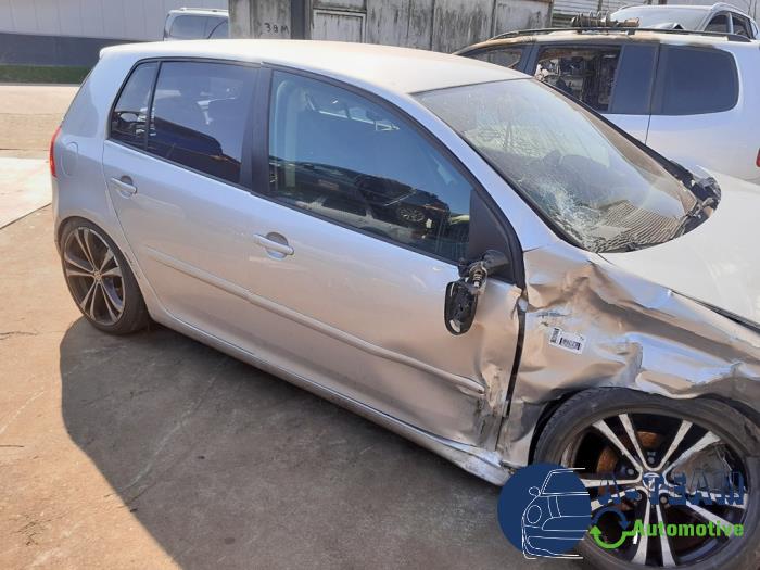 Volkswagen Golf V 1.4 FSI 16V Salvage vehicle (2005, Gray)
