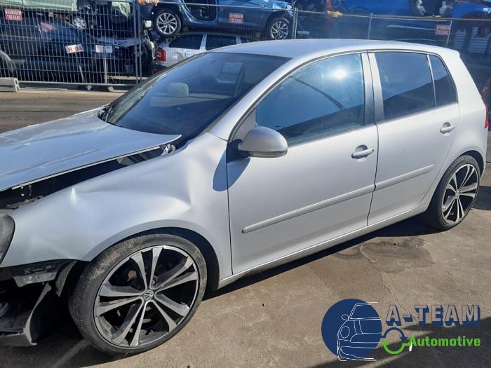 Volkswagen Golf V 1.4 FSI 16V Salvage vehicle (2005, Gray)