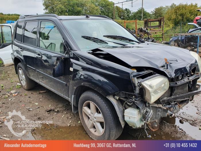 Nissan X-Trail 2.2 dCi 16V 4x2 Salvage vehicle (2004, Granite)