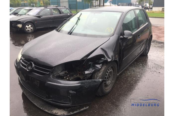 Volkswagen Golf Salvage vehicle (2005, Black)