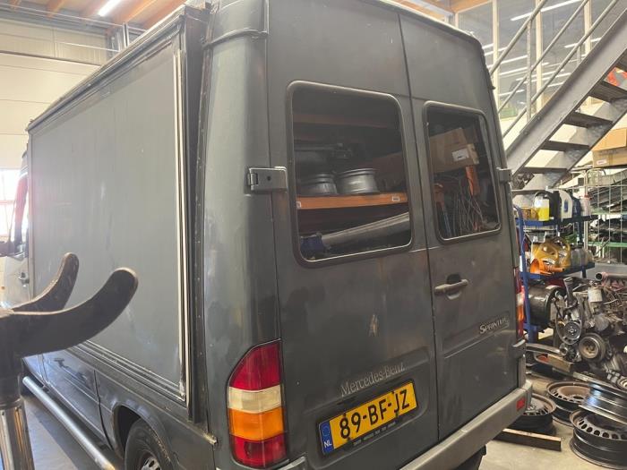 Mercedes Sprinter 2t 211 CDI 16V Salvage vehicle (2002, Gray)