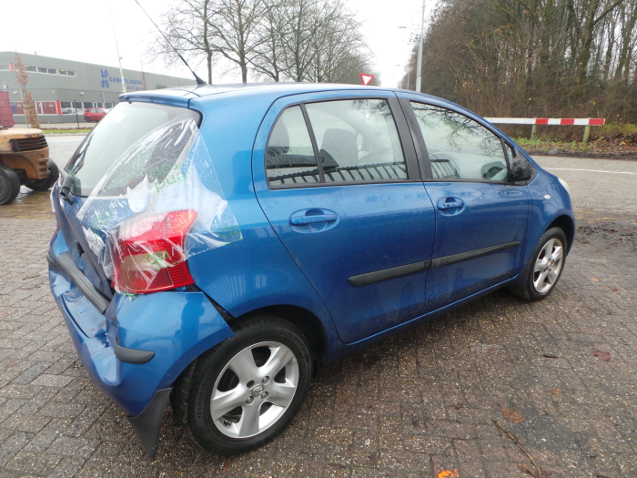 Toyota Yaris Damaged vehicle (2006, Blue) AllroundCarParts