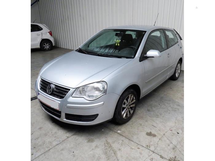 Volkswagen Polo IV 1.2 Salvage vehicle (2007, Metallic, Silver)