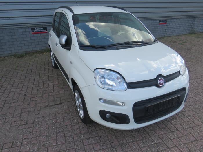 Fiat Panda 1.2 Fire Bi-Power/Natural Power Épave (2012, (BIANCO PASTELLO)