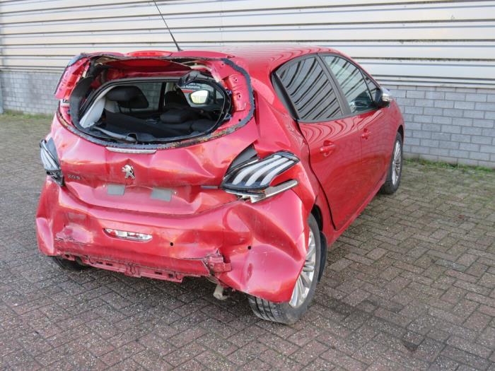 Peugeot 208 I 1.2 Vti 12V PureTech 82 Salvage vehicle (2016, Red)
