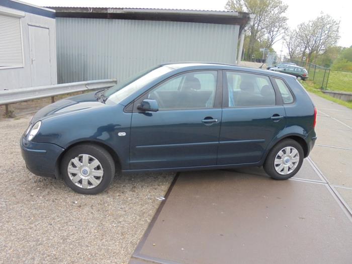 Volkswagen Polo IV 1.4 16V Salvage vehicle (2002, Green)