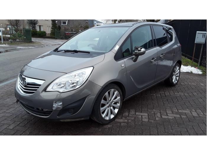 Opel Meriva 1.4 Turbo 16V ecoFLEX Épave (2012, Brun, Gris foncé, Gris)