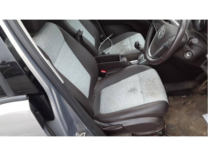 Opel Meriva 1.4 Turbo 16V ecoFLEX Épave (2012, Brun, Gris foncé, Gris)