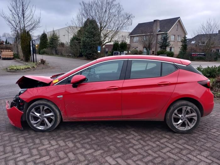 Opel Astra K 1.6 CDTI 136 16V Salvage vehicle (2016, Red)