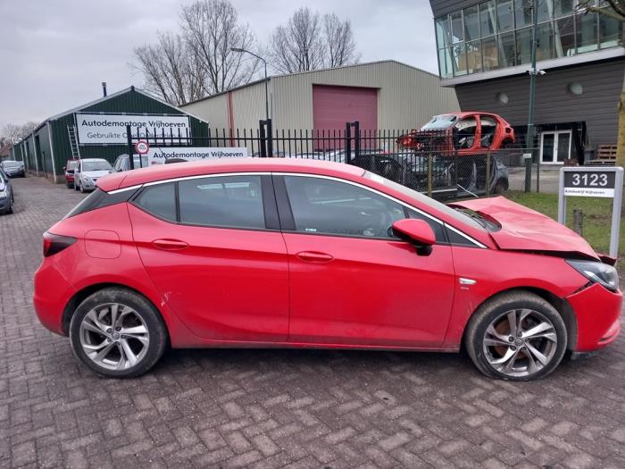Opel Astra K 1.6 CDTI 136 16V Salvage vehicle (2016, Red)