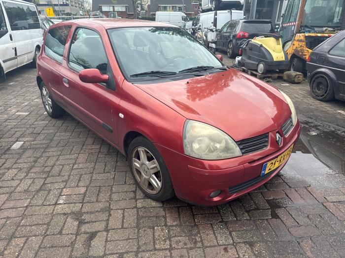 Renault Clio II 1.2 16V Salvage vehicle (2005, Red)
