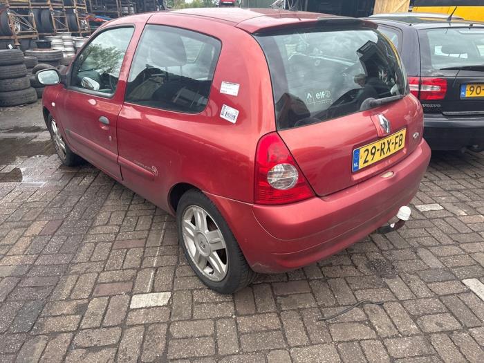 Renault Clio II 1.2 16V Salvage vehicle (2005, Red)