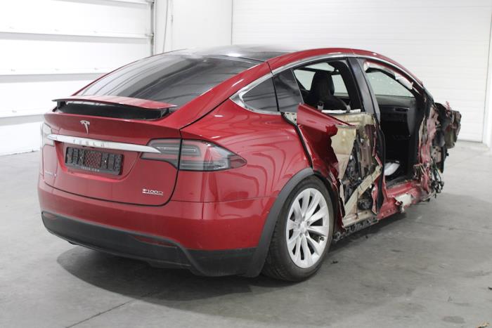 Tesla Model X P100D Salvage vehicle (2017, Red) Autohandel Didier