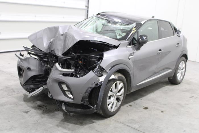 Renault Captur II 1.3 Mild Hybrid 140, TCe 140 16V Salvage vehicle ...