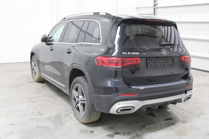 Mercedes GLB 1.3 GLB-200 Turbo 16V Samochód złomowany (2022, Czarny)