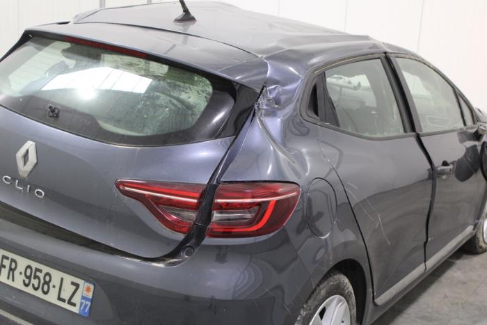 Renault Clio V 1.5 Blue dCi 85 Salvage vehicle (2020, Gray)