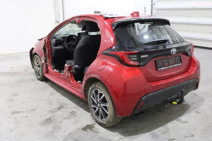 Toyota Yaris IV 1.5 12V Hybrid Salvage vehicle (2023, Red)