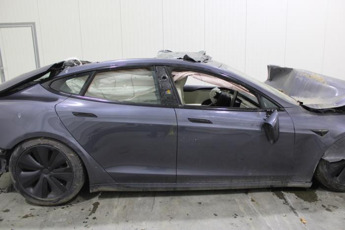Tesla Model S Dual Motor AWD, Long Range Salvage vehicle (2023, Gray)