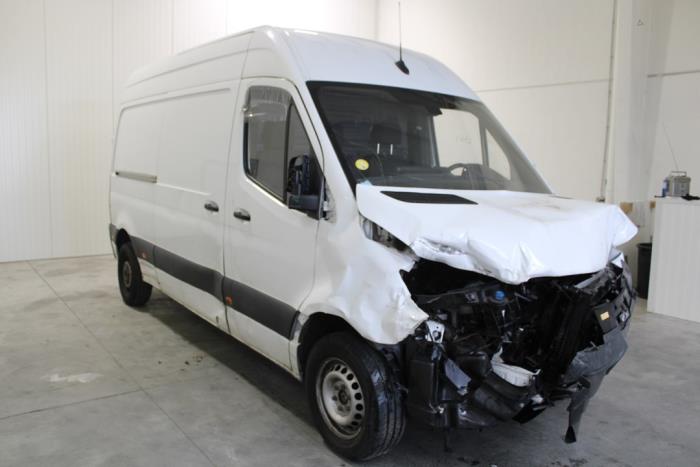 Mercedes Sprinter 3t 211 CDI 2.1 D FWD Salvage vehicle (2020, White)
