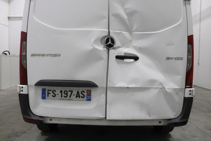 Mercedes Sprinter 3t 211 CDI 2.1 D FWD Salvage vehicle (2020, White)