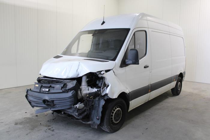 Mercedes Sprinter 3t 211 CDI 2.1 D FWD Salvage vehicle (2020, White)
