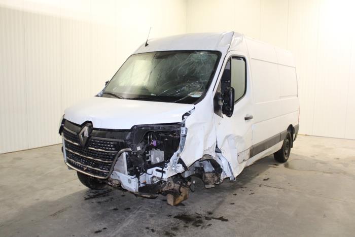 Renault Master IV 2.3 dCi 135 16V FWD Salvage vehicle (2021, White)