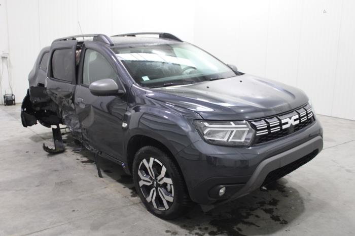 Dacia Duster 1.3 TCE 150 16V 4x4 Salvage vehicle (2024, Gray)
