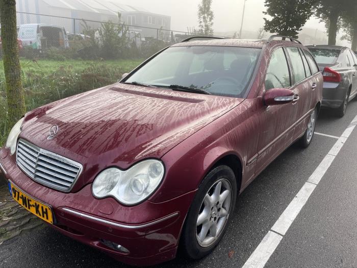 Mercedes C Combi 1.8 C-180K 16V Occasion (2003, Rouge)