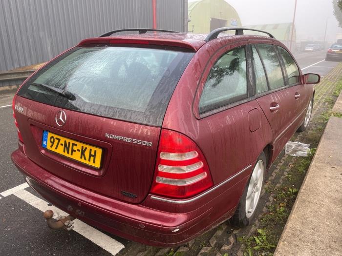 Mercedes C Combi 1.8 C-180K 16V Occasion (2003, Rouge)