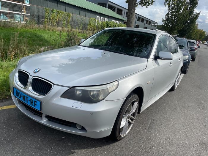 BMW 5 serie 525i 24V Épave (2004, Gris)