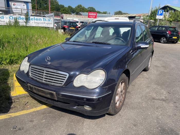 Mercedes C Combi 1.8 C-180K 16V Épave (2004, Bleu)