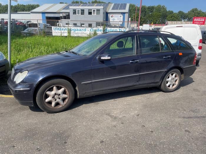 Mercedes C Combi 1.8 C-180K 16V Salvage vehicle (2004, Blue)