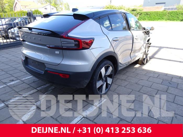 Volvo C40 Recharge Twin Motor Salvage vehicle (2022, Silver grey)