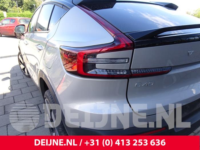 Volvo C40 Recharge Twin Motor Salvage vehicle (2022, Silver grey)